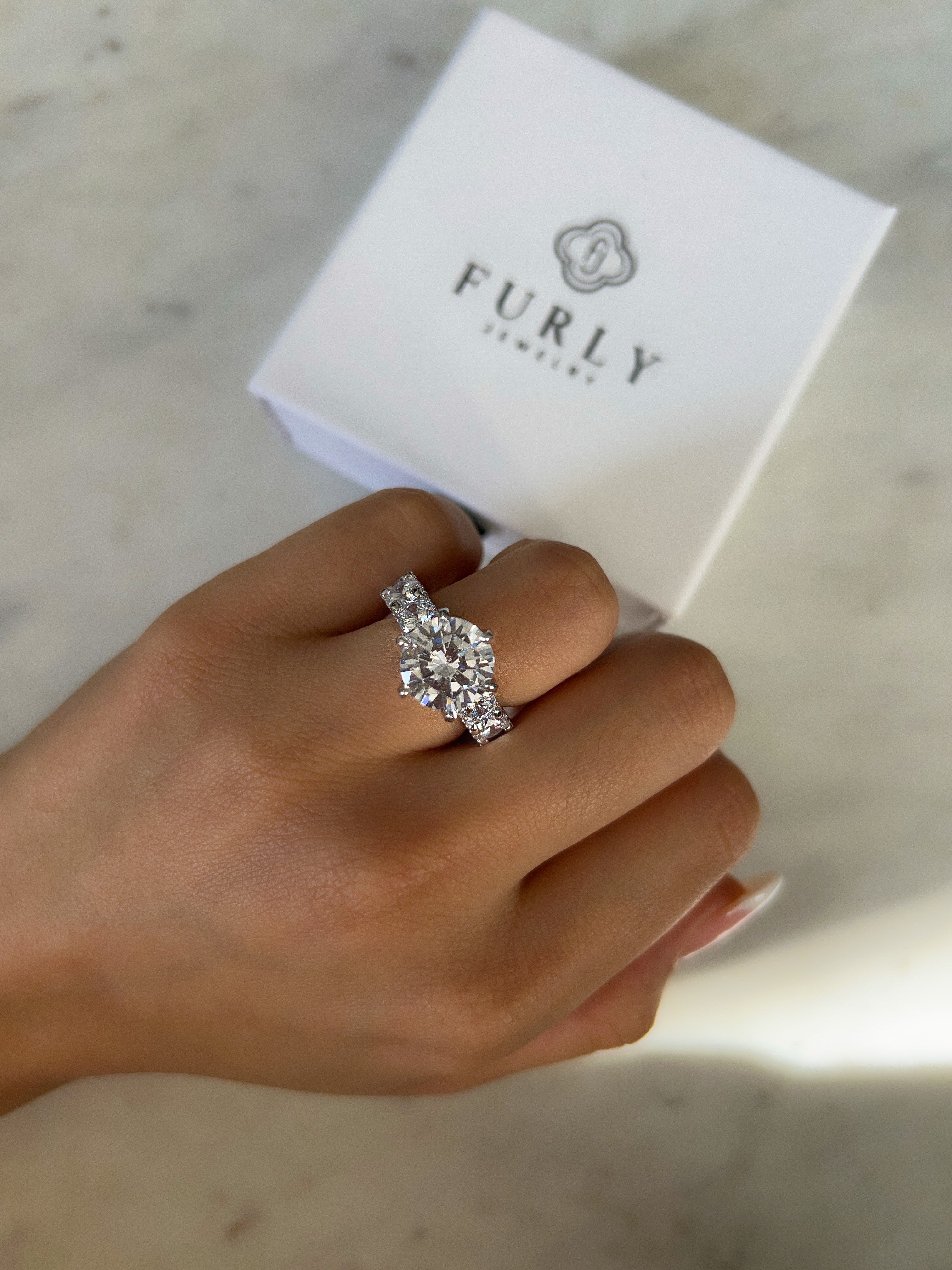 Magnifique Ring – Furly